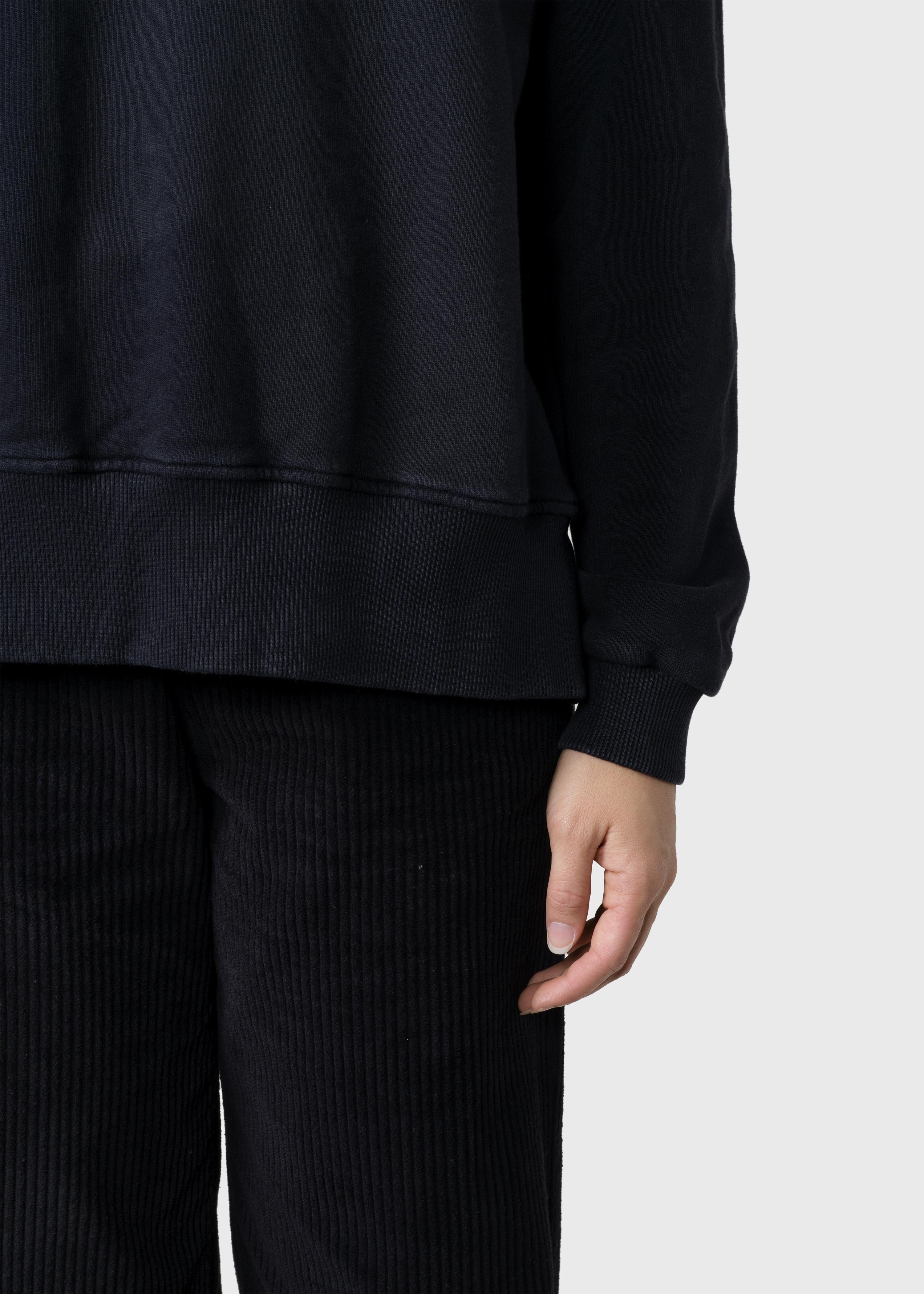 Maja logo crew - Black – klitmollercollective.dk