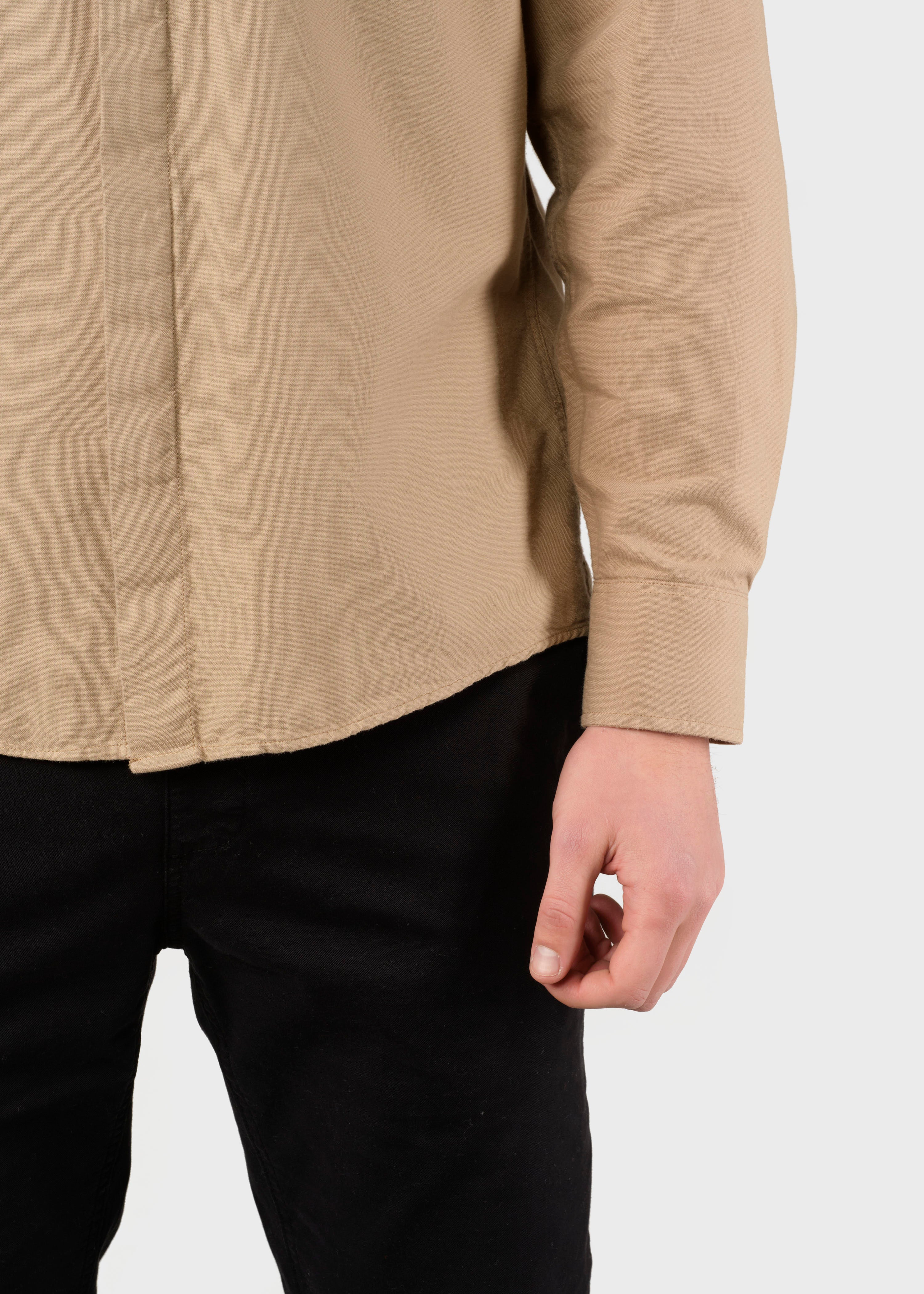 Simon shirt - Sand – klitmollercollective.dk